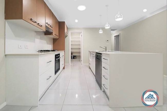 MODERN SPLIT LEVEL DUPLEX - OFF THE PLAN